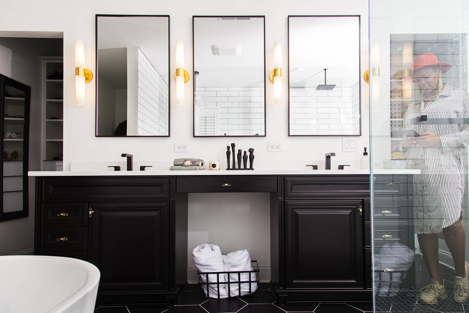 BLACK AND WHITE PRIMARY BATHROOM - Whitney J Decor
